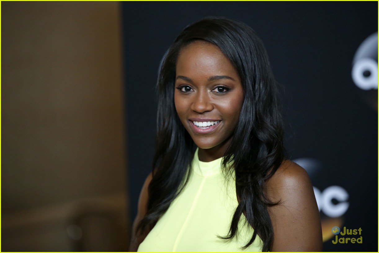 Katie Findlay & Alfie Enoch Show Us 'How To Get Away With Murder' at ...