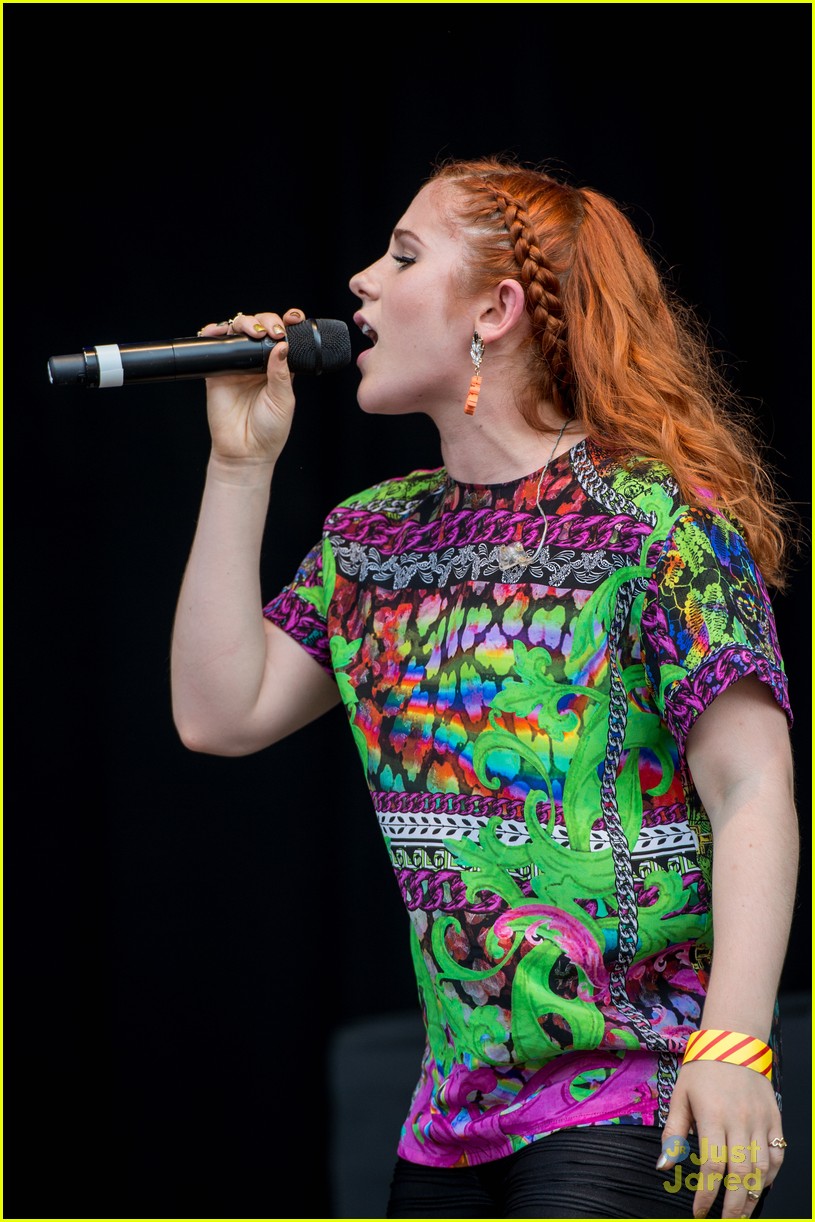 Full Sized Photo of katy b tramlines festival global giving 19 | Katy B ...