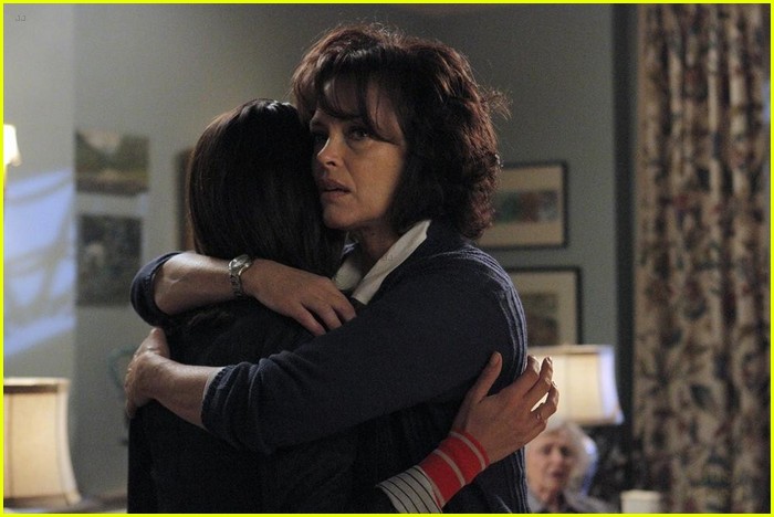 It's Time For April To Tell Her Family About Her Cancer in 'Chasing ...