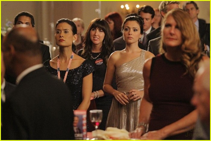 April Is Still Hiding Her Illness on Tonight's All-New 'Chasing Life ...