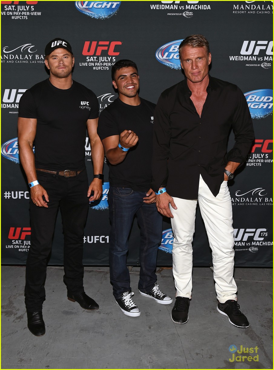 Kellan Lutz Supports His 'The Expendables 3' Co-Star at UFC 175 Event ...