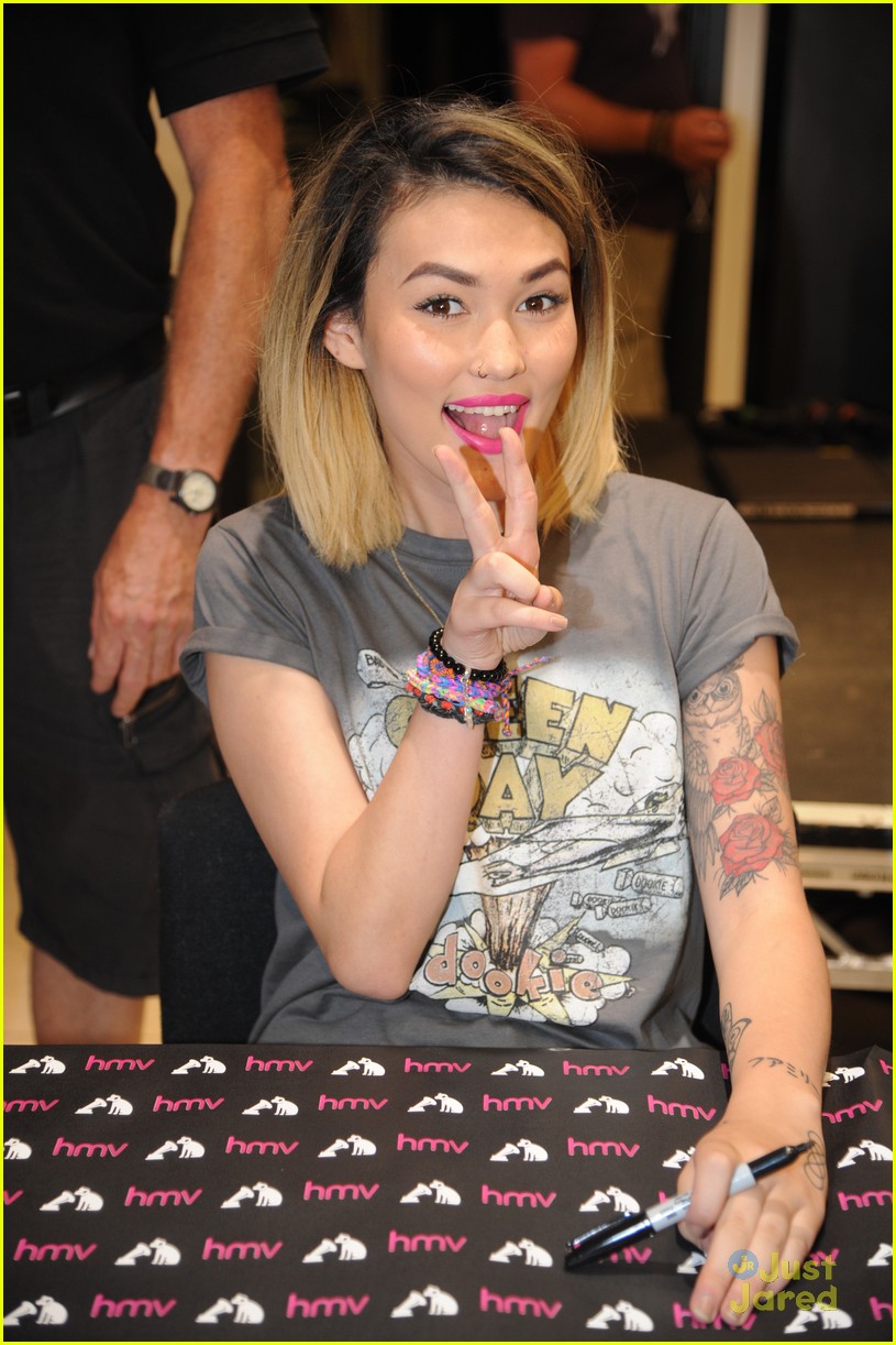 Neon Jungle Drop Debut Album & Have HMV Signing Party To Celebrate ...