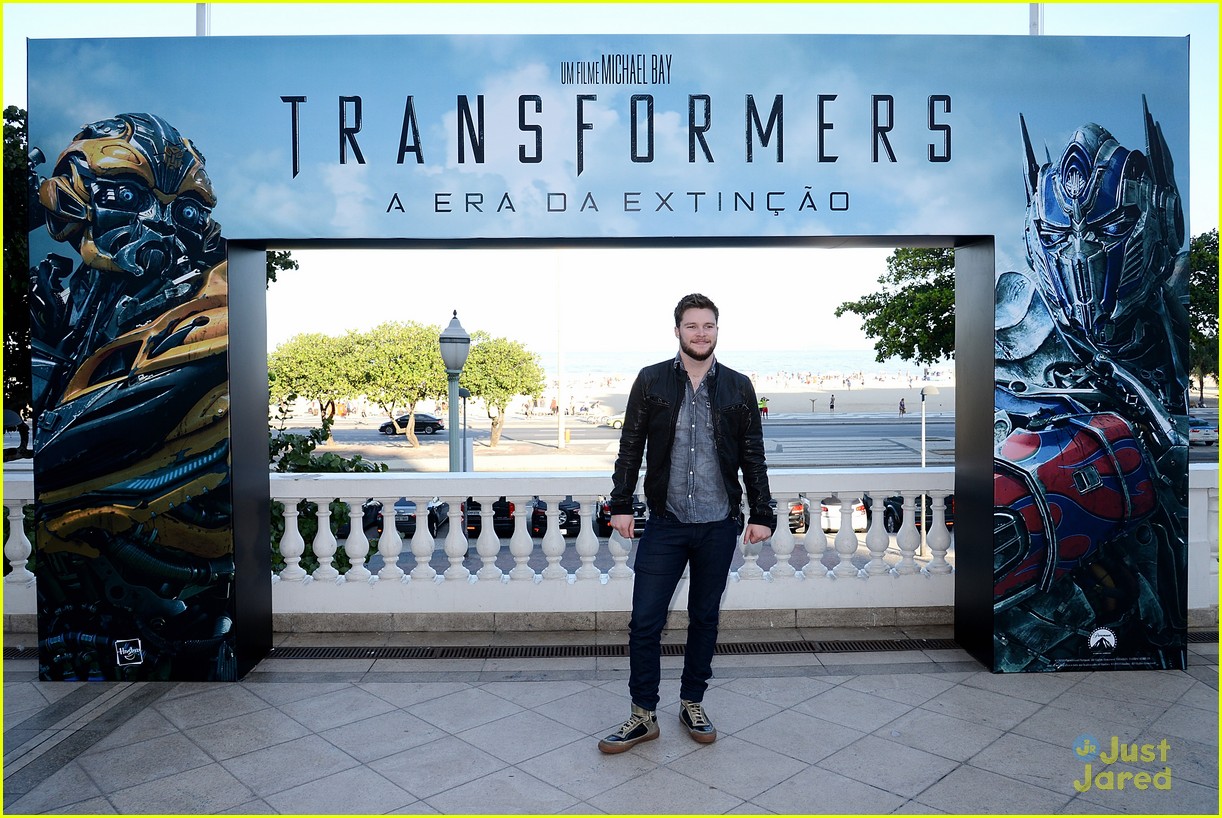 Full Sized Photo of nicola peltz jack reynor transformers rio photo ...