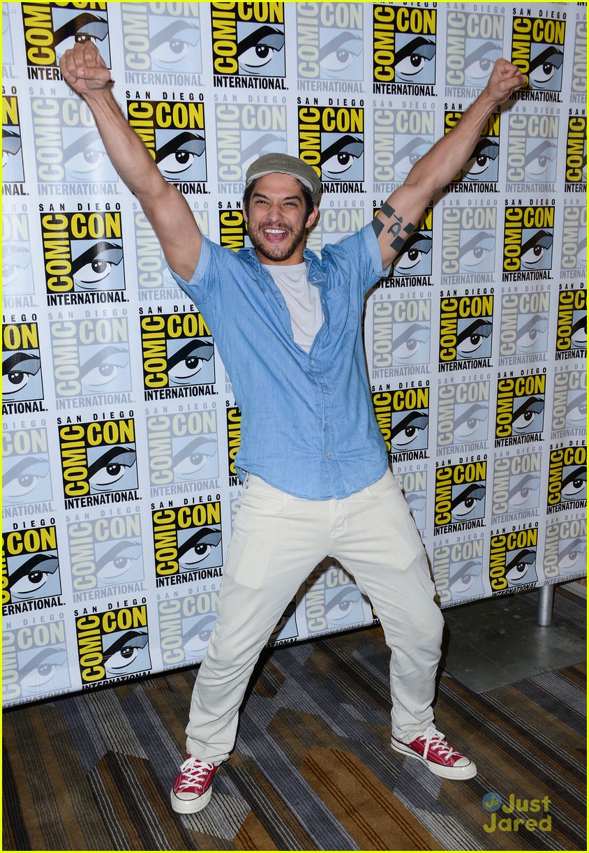 Tyler Posey Gets Excited For 'Teen Wolf's Mid-Season Trailer! | Photo ...