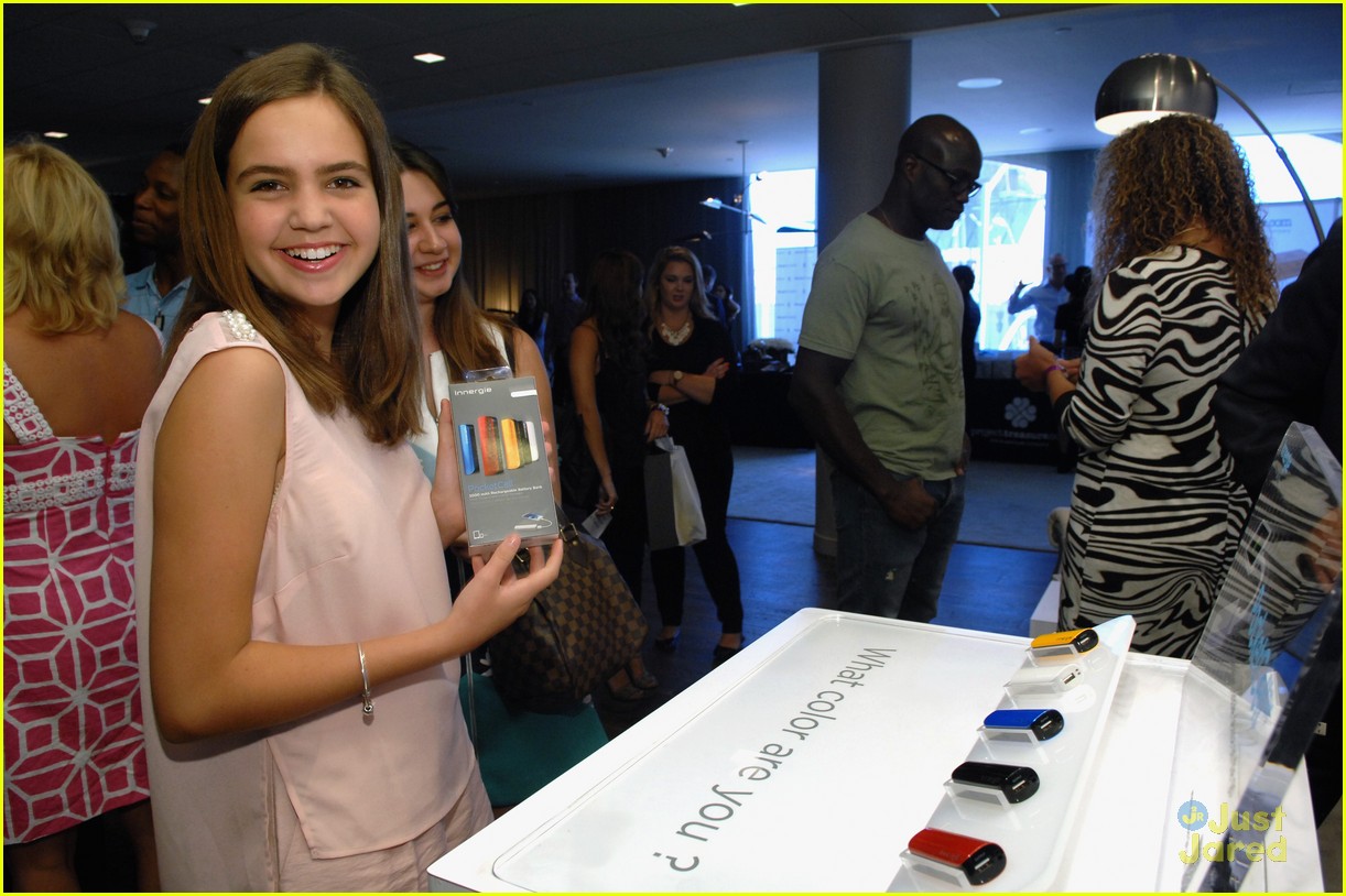 Grey Damon Was 'Sweet' To Bailee Madison Inside Kari Feinstein's Style ...