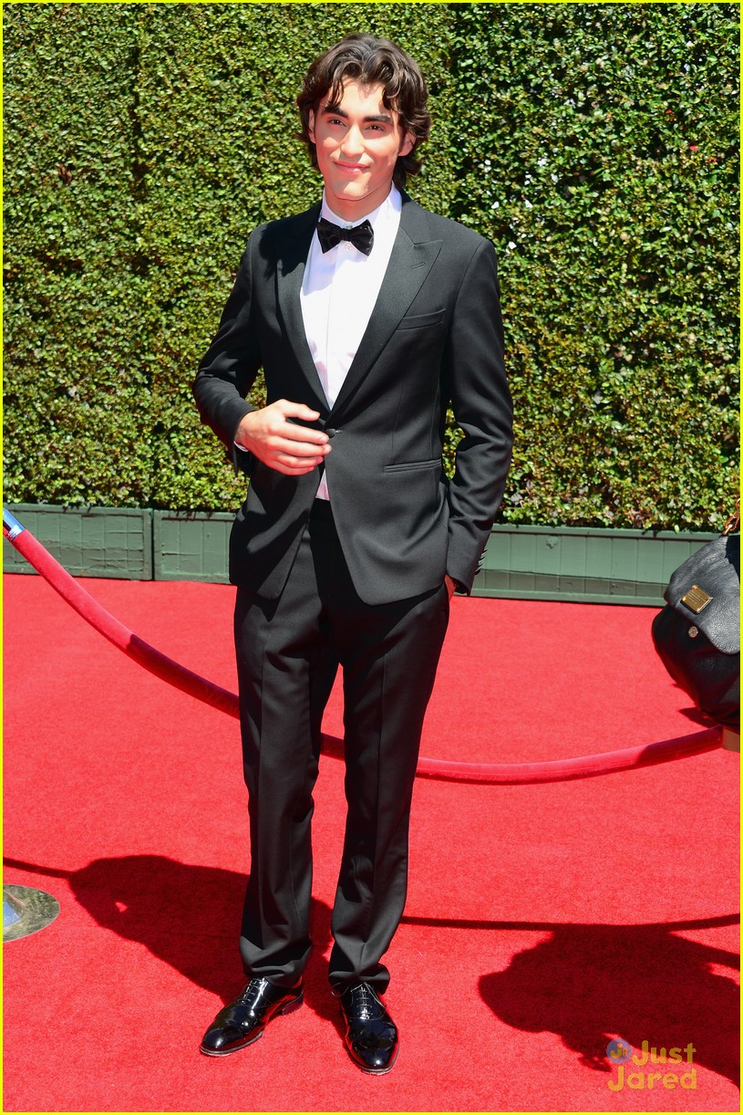 The 'Dog with a Blog' Cast Gets All Dressed for the Creative Emmys ...