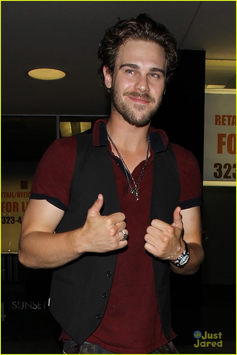 Grey Damon Says Goodbye to 'Twisted' | Photo 707000 - Photo Gallery ...