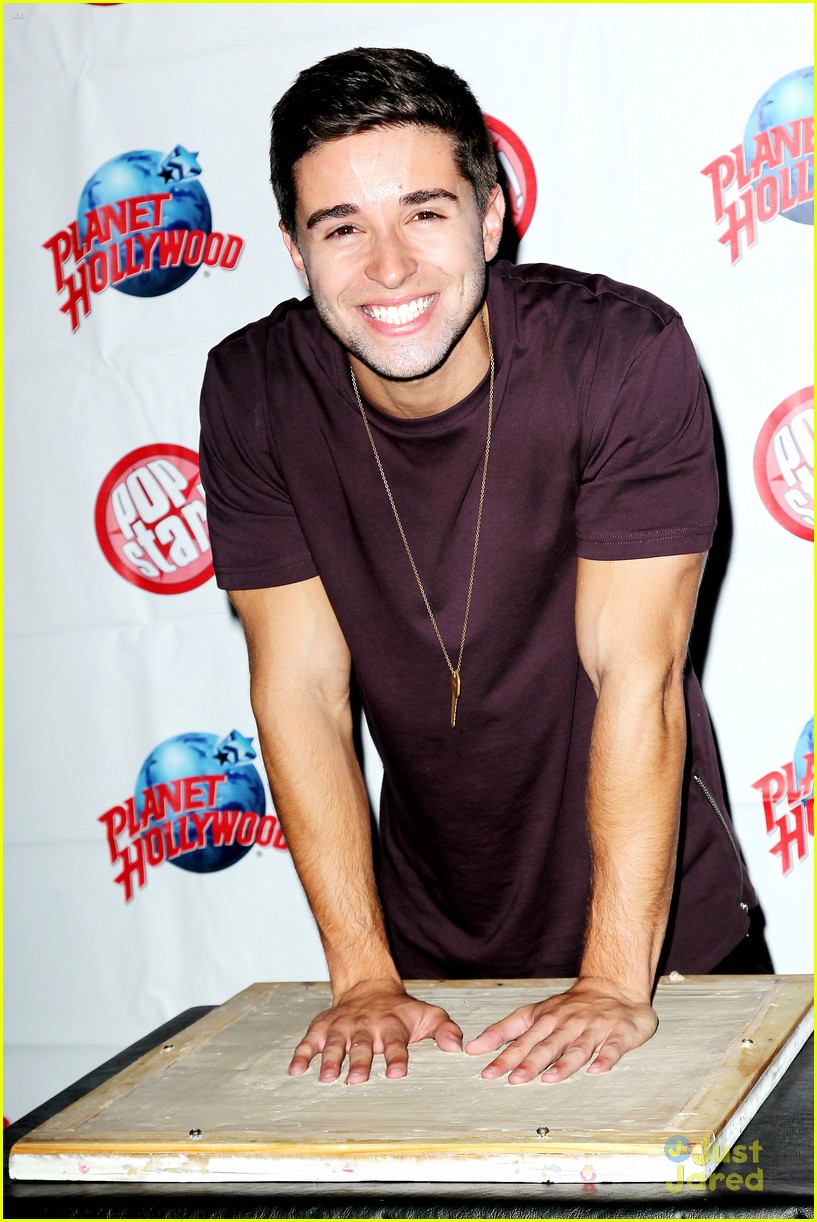 YouTube Rapper Jake Miller Causes Chaos At Planet Hollywood, Drops ...