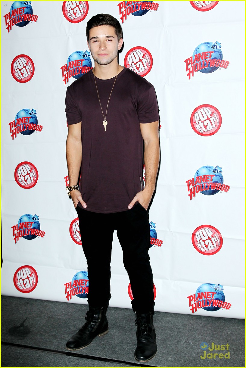YouTube Rapper Jake Miller Causes Chaos At Planet Hollywood, Drops ...