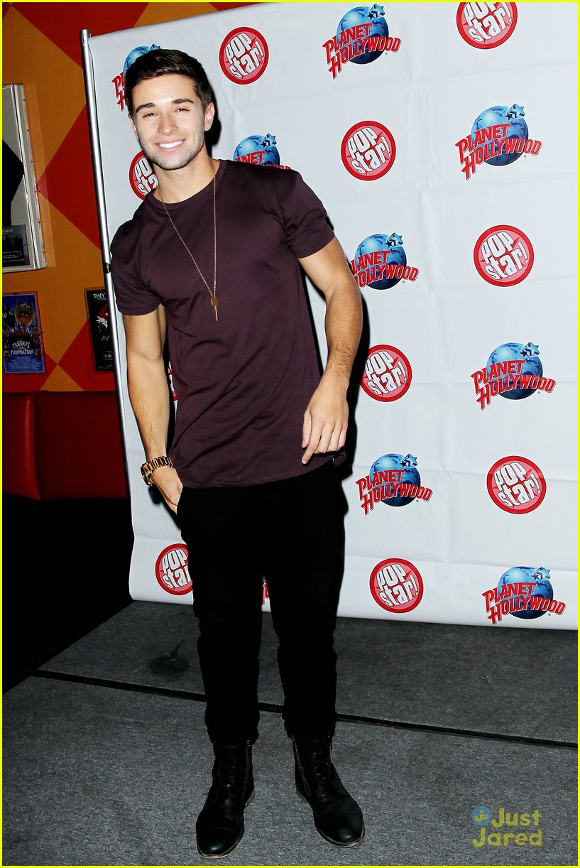 YouTube Rapper Jake Miller Causes Chaos At Planet Hollywood, Drops ...