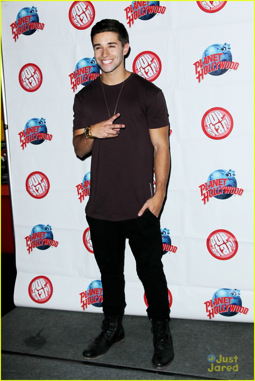 YouTube Rapper Jake Miller Causes Chaos At Planet Hollywood, Drops ...