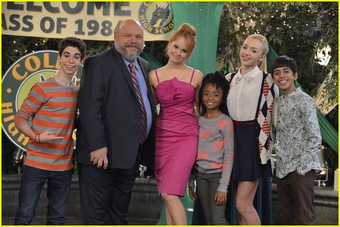 Bertram Makes It A Family Affair For High School Reunion on 'Jessie ...