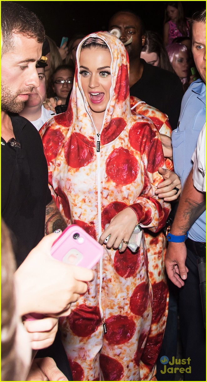 Katy Perry Has Tried Dating Non-Famous Men Before | Photo 703669 ...