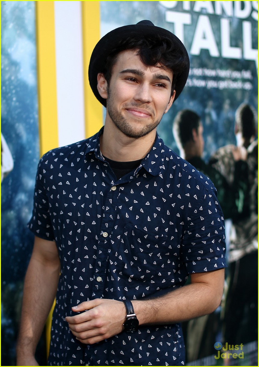 Max Schneider Slows it Down for Ariana Grande 'Problem' Cover - Watch ...