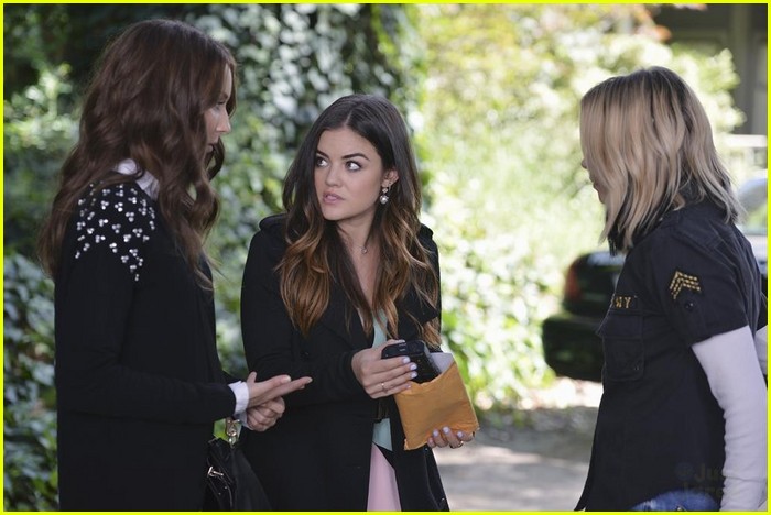 The 'Pretty Little Liars' Reunite & Renew Friendships in Summer Finale Tonight - See The Pics ...