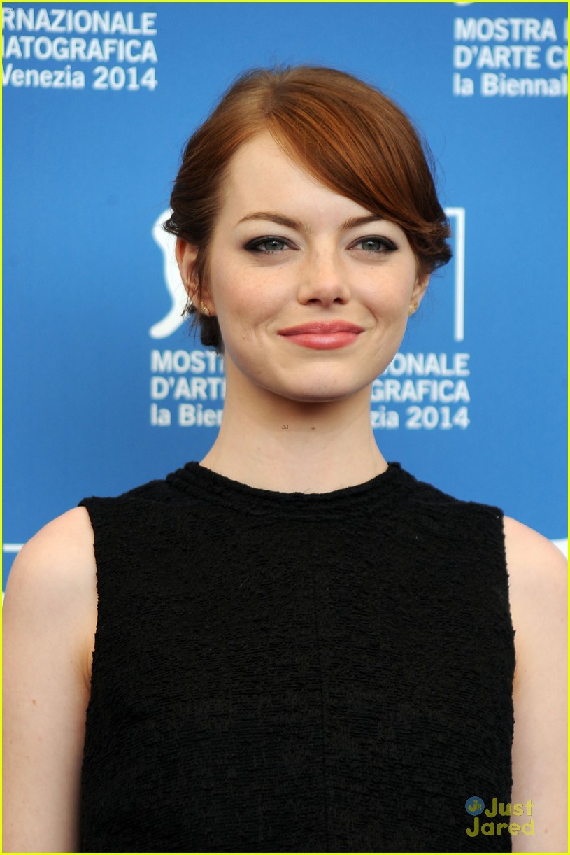 Emma Stone Brings Class to 'Birdman' Venice Photo Call | Photo 711544 ...
