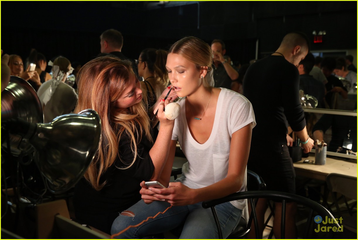 Cara Delevingne Launches Mulberry Collection in NYC After Partying with ...