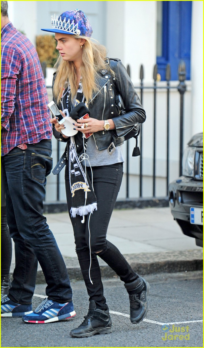 John Green Discusses Cara Delevingne's 'Paper Towns' Movie Audition ...