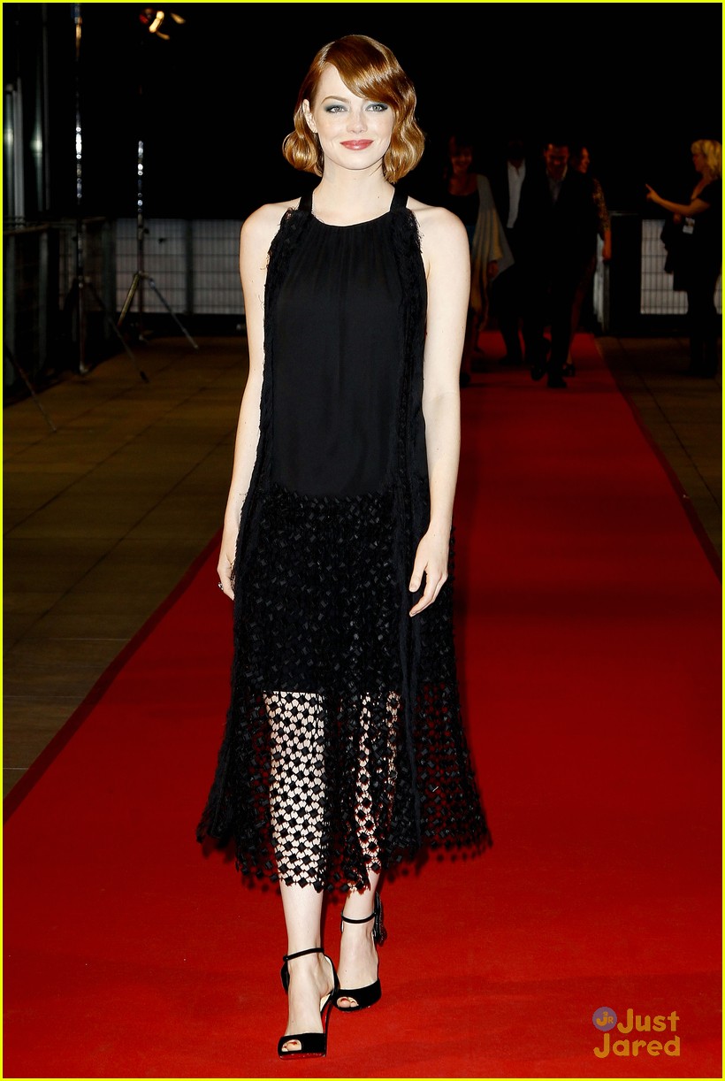 Emma Stone Looks Magical in the Parisian 'Moonlight' | Photo 717652 ...