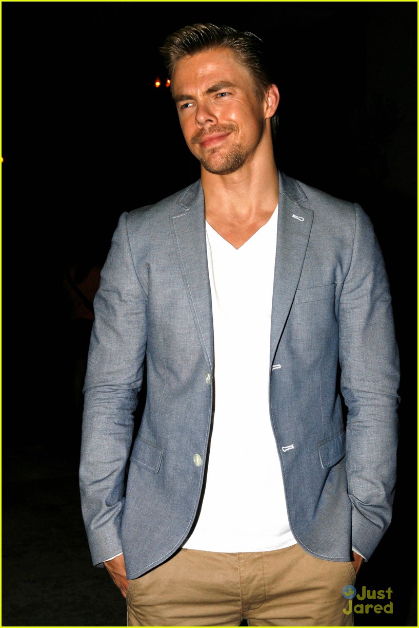Derek Hough & 'DWTS' Professional Dancers Celebrate Premiere Night ...