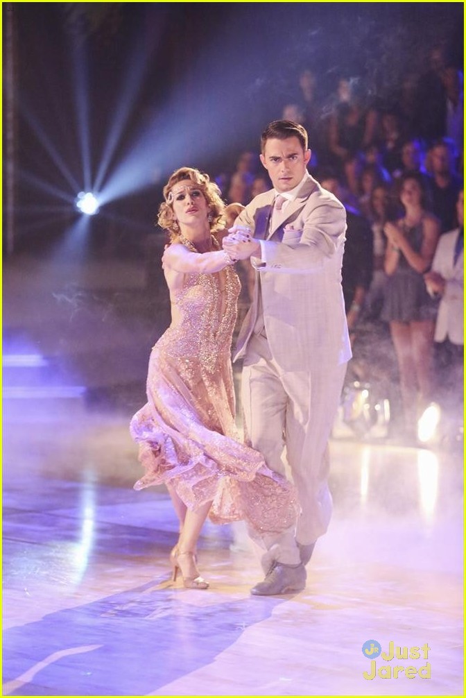Jonathan Bennett & Allison Holker Get Serious for the Tango on 'DWTS' - See the Pics! | Photo ...