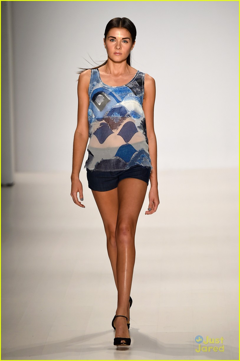 Miss Teen USA K. Lee Graham Walks Runway For New York Fashion Week ...