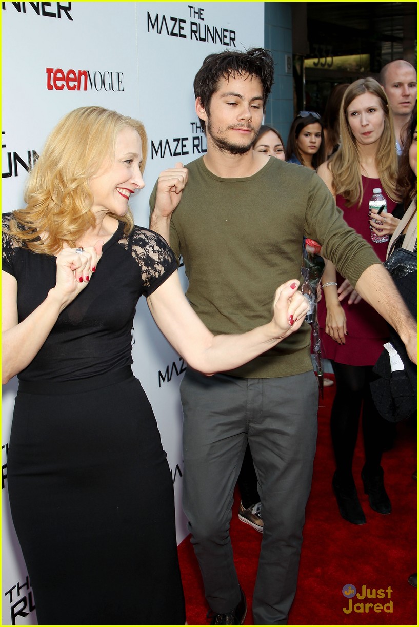 Dylan O'Brien & 'The Maze Runner' Cast Buddy Up in NYC! | Photo 719241 ...