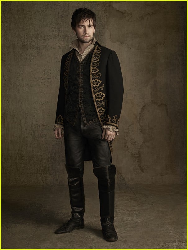 New 'Reign' Season Two Cast Photos Released! | Photo 721564 - Photo ...