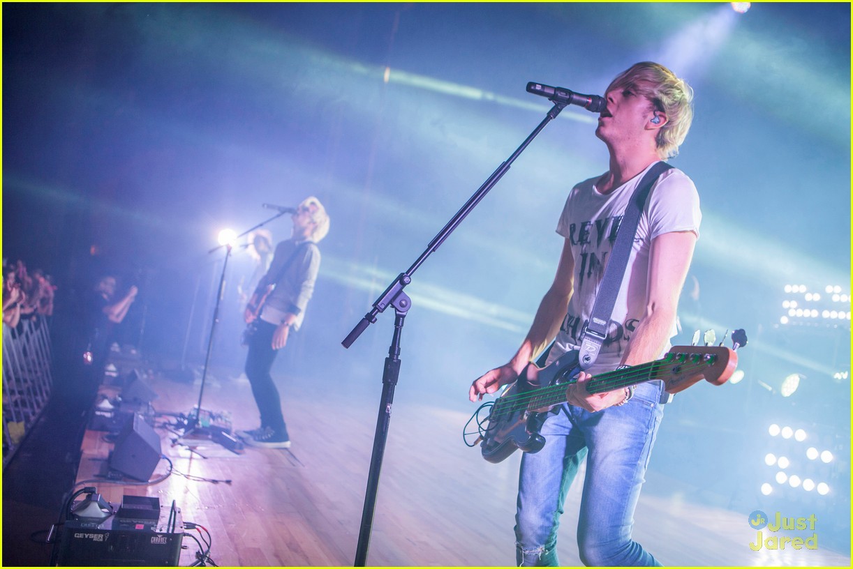 R5 Rocks Out at the Royal Oak Music Theatre in Detroit! | Photo 721666 ...