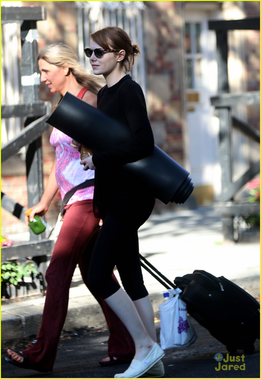 Emma Stone Thinks Woody Allen Movies Are Like Real Life! | Photo 719801 ...