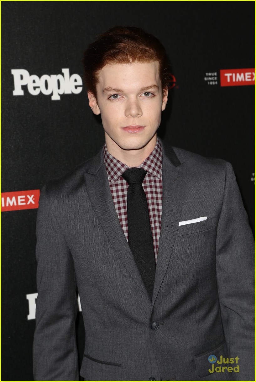 Reign's Adelaide Kane & Cameron Monaghan Are People's 'Ones To Watch ...