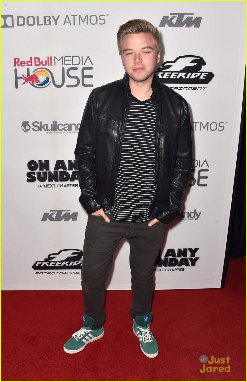 Brett Davern Checks Out 'On Any Sunday' Screening | Photo 733756 ...