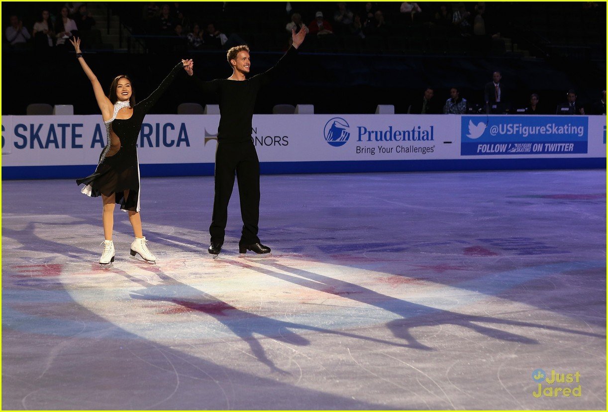 Madison Chock & Evan Bates WIN Ice Dance Title at Skate America 2014 ...
