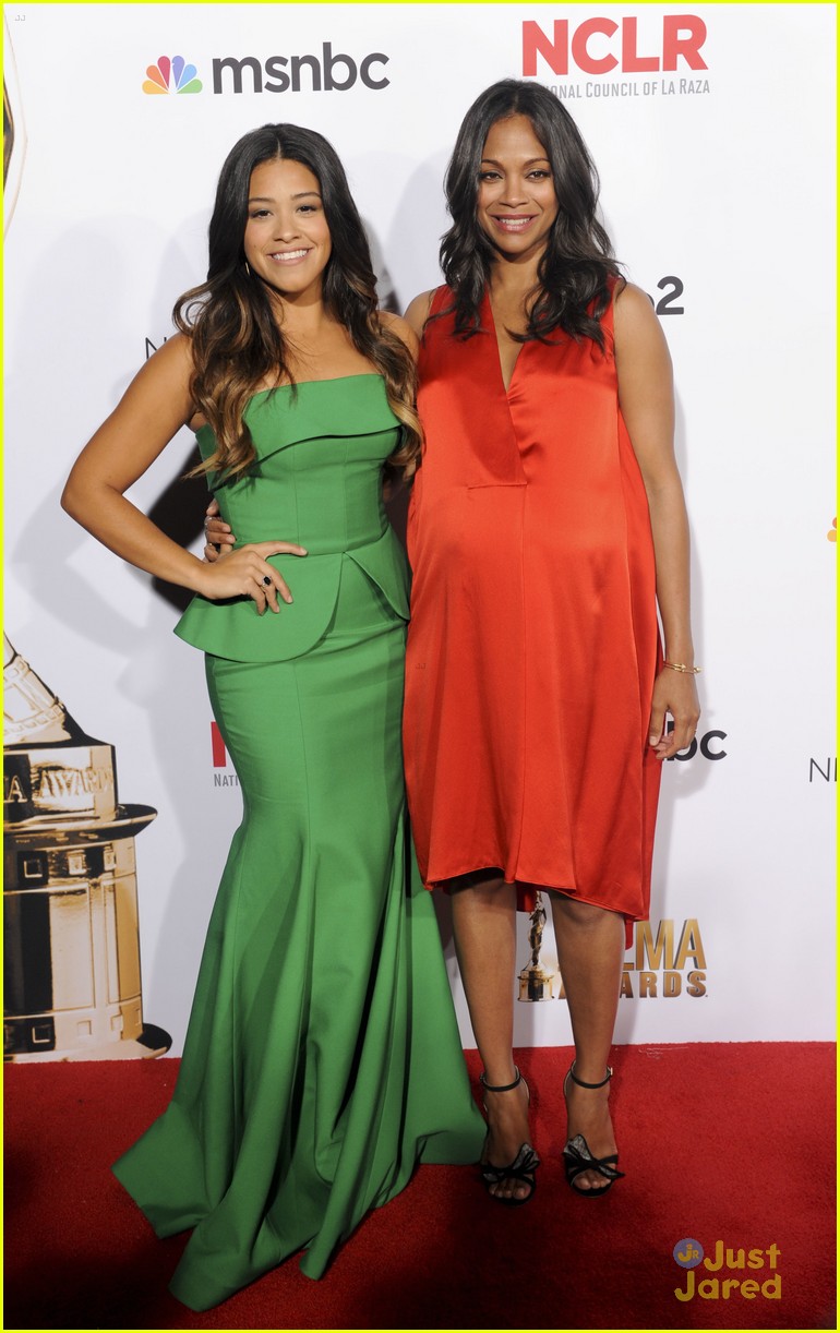 Gina Rodriguez Makes Us Do A Double Take at ALMA Awards 2014 | Photo ...