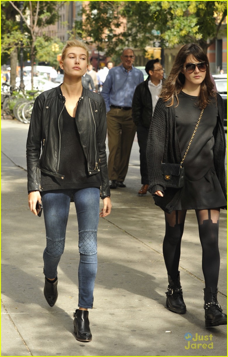 Hailey Baldwin Doesn't Have a Halloween Costume Yet! | Photo 735547 ...