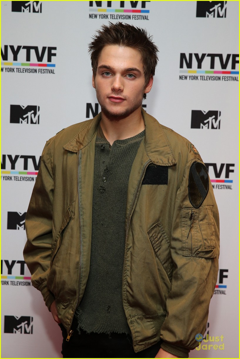 'Teen Wolf', 'Faking It' & 'Finding Carter' Casts Crash The New York ...