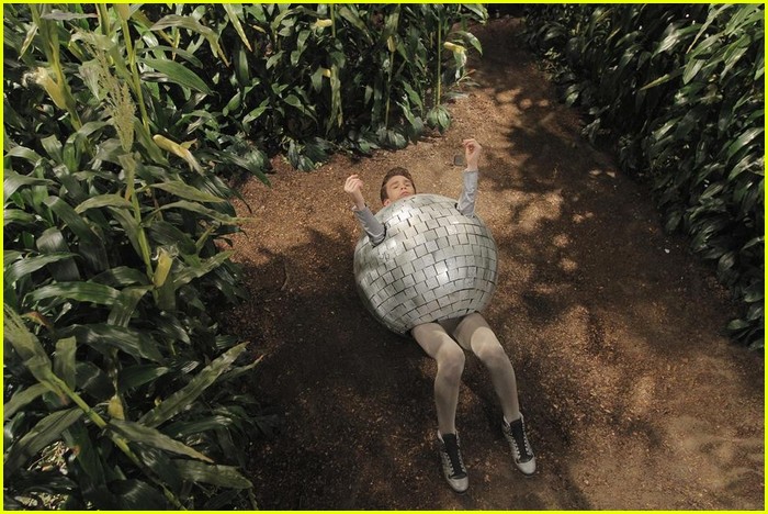 Logan & Lindy Have A Pumpkin Fight in 'I Didn't Do It' Halloween ...