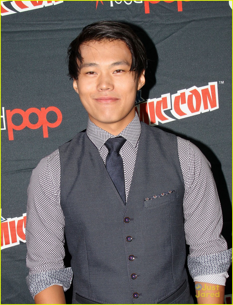 John Kim Brings 'The Librarians' To NYCC 2014 | Photo 729001 - Photo ...