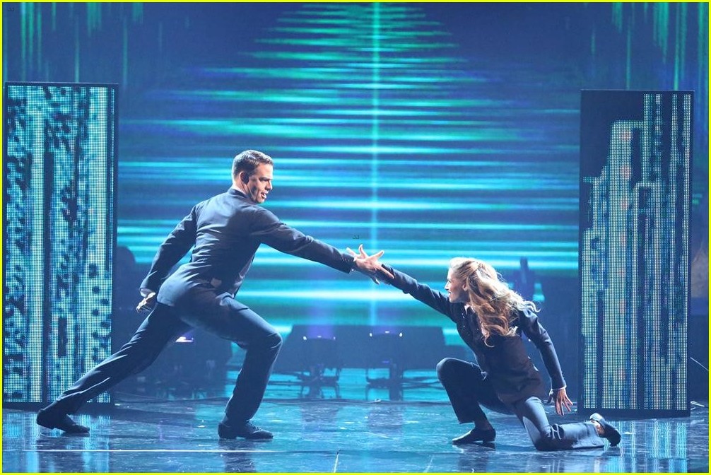 Jonathan Bennett & Allison Become the 'Men in Black' for 'DWTS' Jazz - See the Pics! | Photo ...