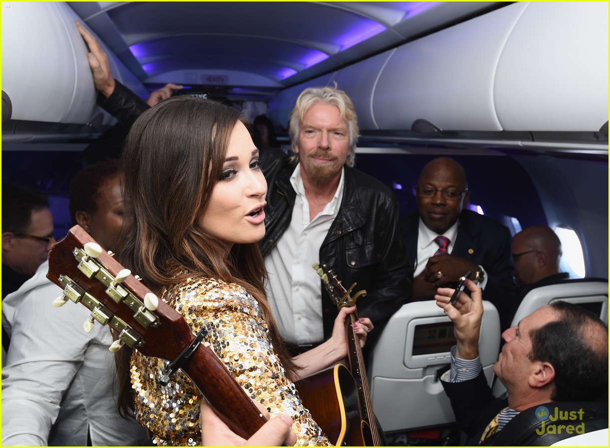 Kellan Lutz & Kacey Musgraves Have Fun with Virgin America! | Photo ...