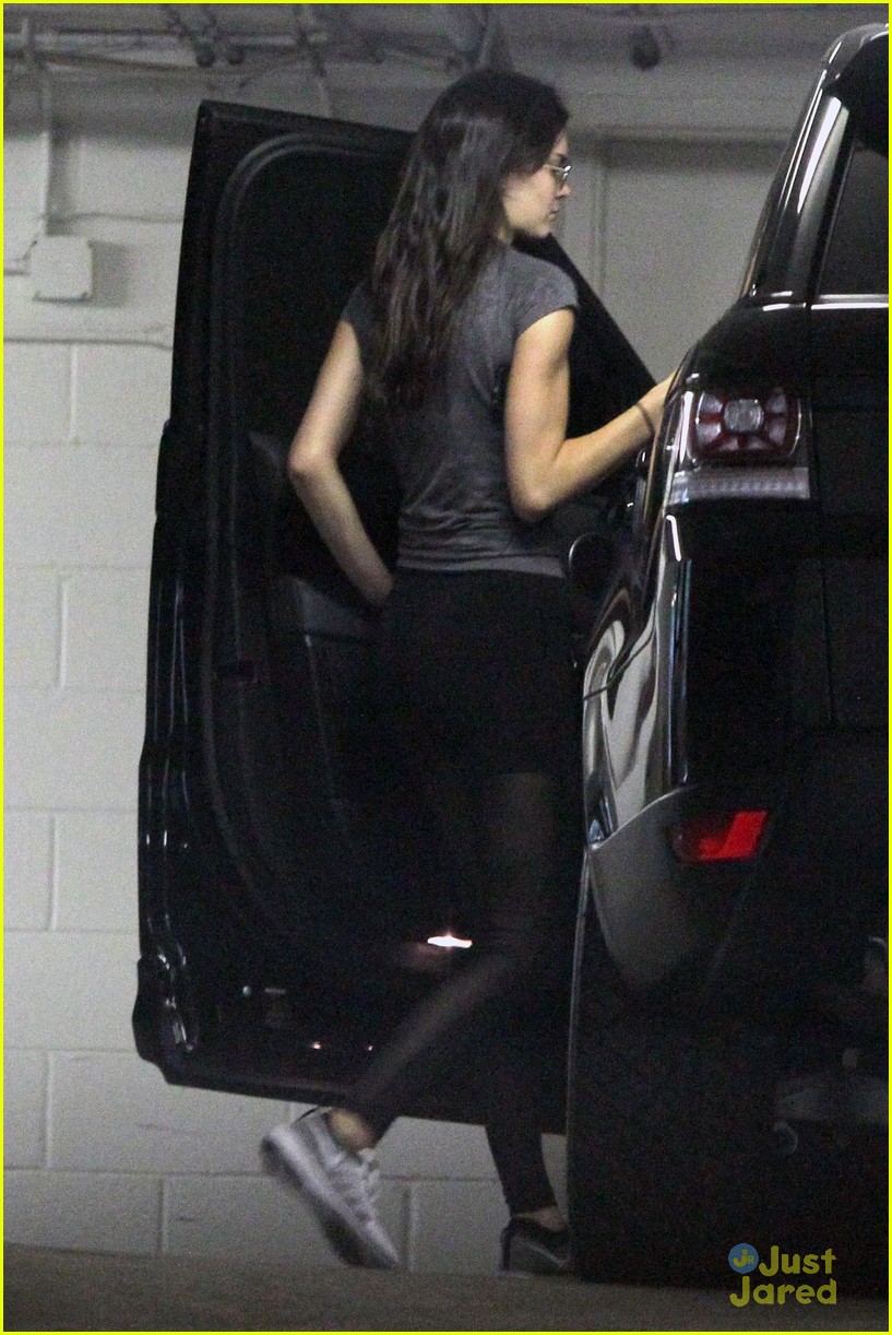 Kendall Jenner is Missing Sister Kylie! | Photo 728437 - Photo Gallery ...