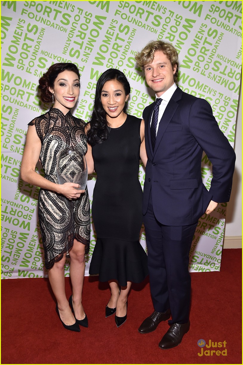 Meryl Davis Honored As Sportswoman Of The Year at Salute To Women ...