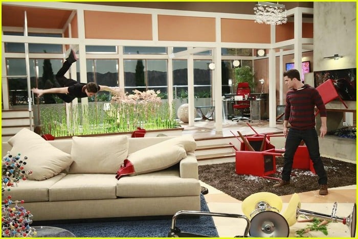 Chase Flips Out At Adam On Special 'Lab Rats' Episode - See The Pics ...