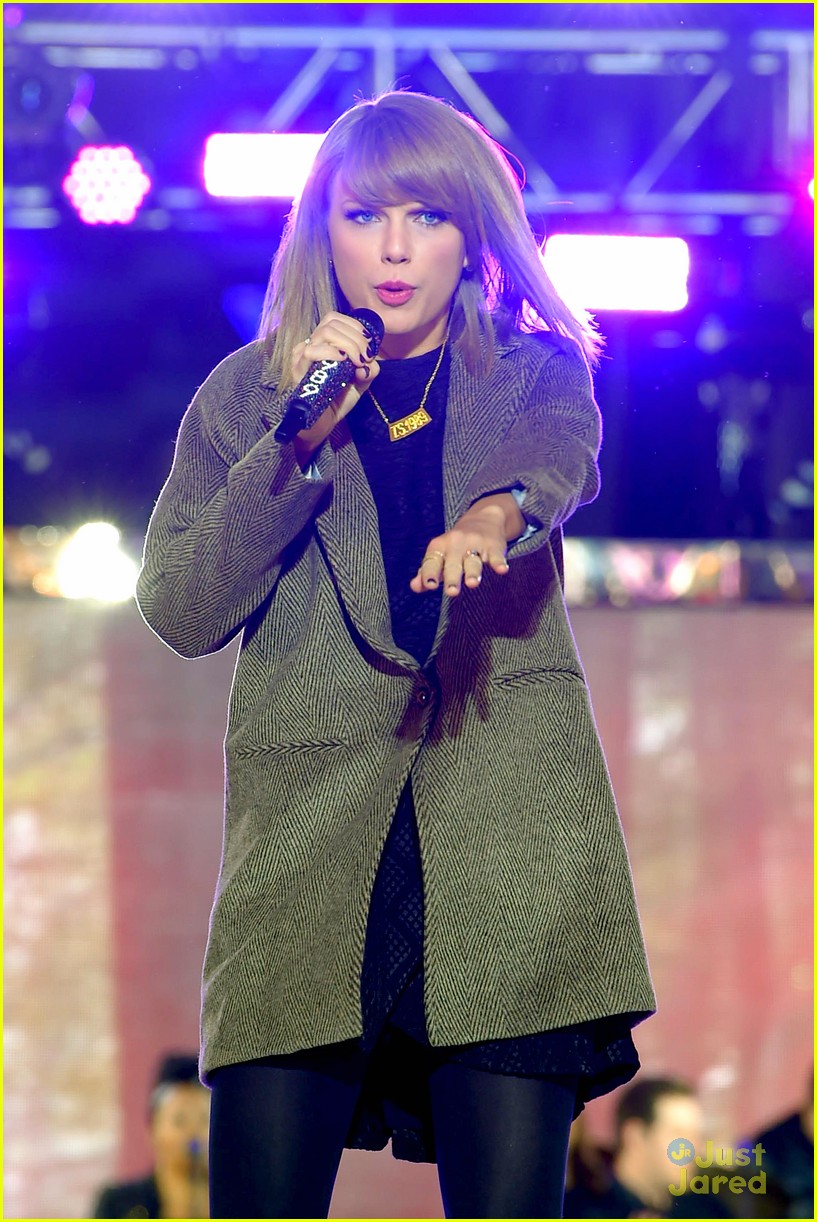 Taylor Swift Performs on 'Good Morning America' & Teases a '1989' Tour ...