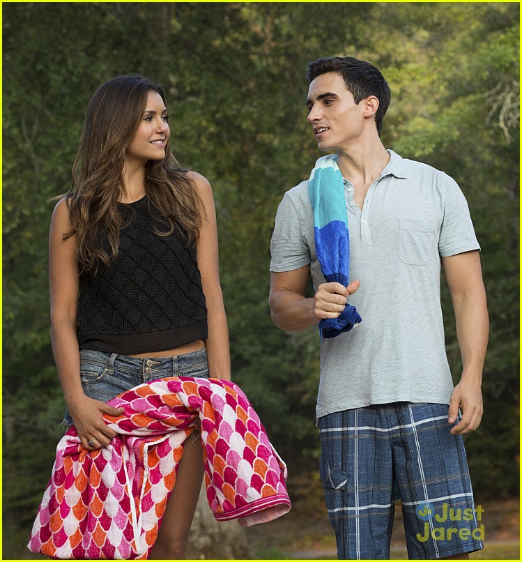 Steven R Mcqueen Gets Shirtless For Trip To The Lake In New Vampire Diaries Tonight Photo