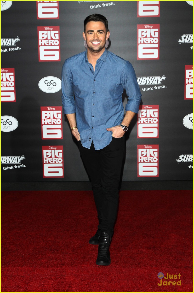 Hayden Byerly & Jonathan Bennett Check Out The Superheroes of 'Big Hero ...