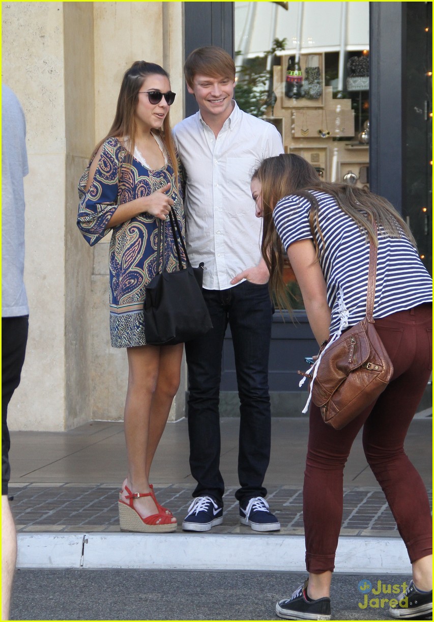 Calum Worthy Meets Fan After Amazing 'Austin & Ally' Season Finale ...