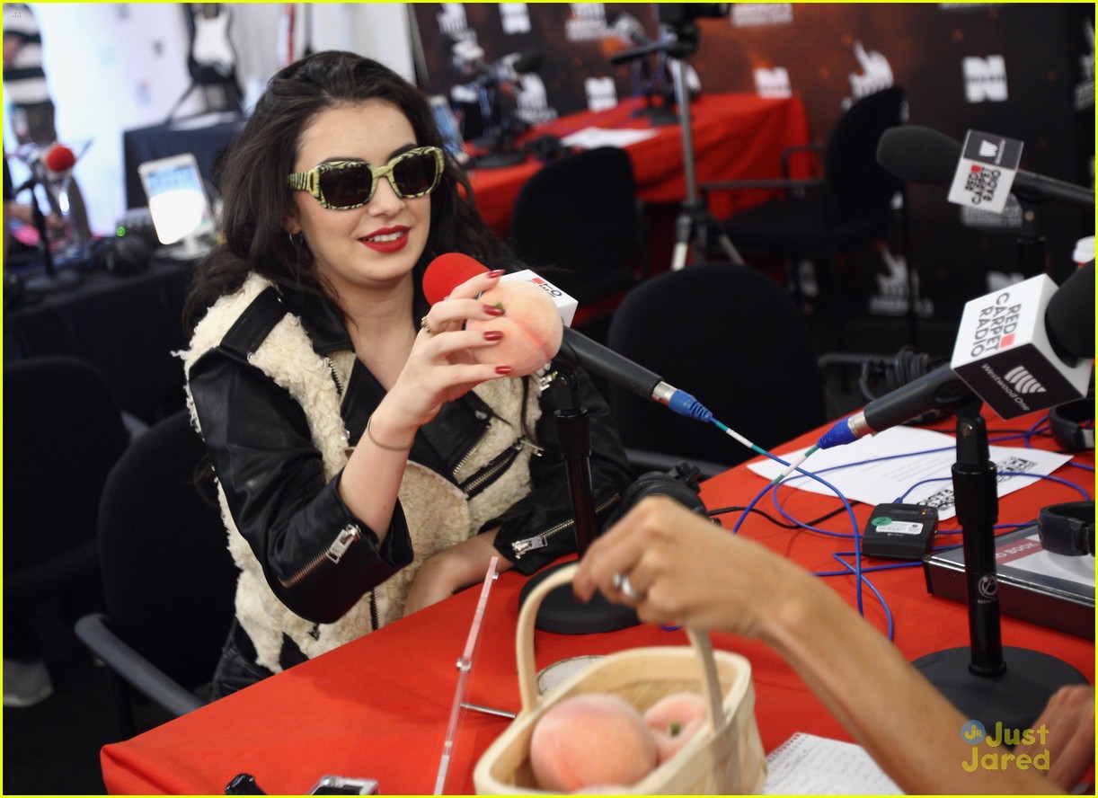 Charli XCX Explains Her 'Sucker' Album Title | Photo 746000 - Photo ...