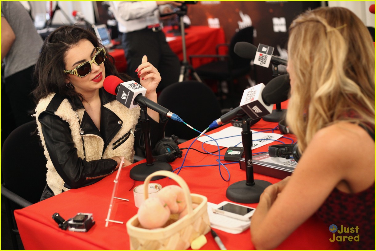 Charli XCX Explains Her 'Sucker' Album Title | Photo 746008 - Photo ...