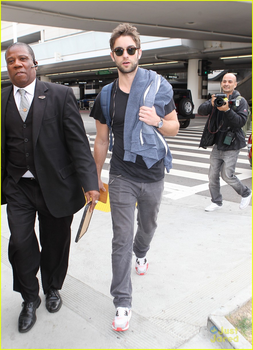 Full Sized Photo of chace crawford roots for tony romo dallas cowboys ...